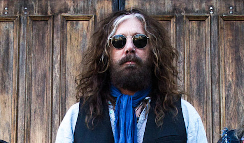 John Corabi: Solo-Album im Stile der Sechziger und Siebziger | ROCKS